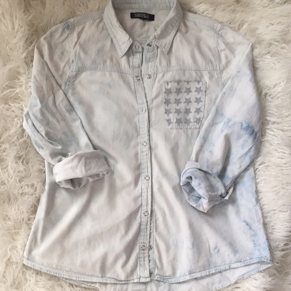Forever 21 | Tops | Forever 2 Tie Dyed Star Button Down Shirt Small ...